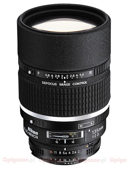 Nikon Nikkor AF DC 135 mm f/2D - LensTip.com