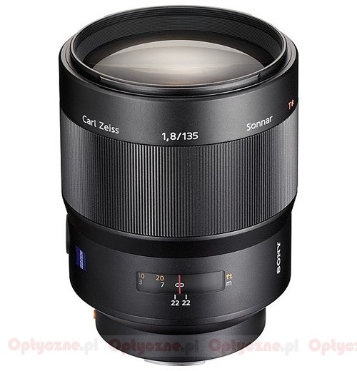 Sony Carl Zeiss Sonnar T* 135 mm f/1.8 - LensTip.com